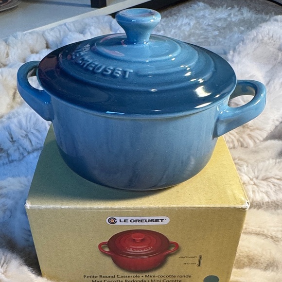 Le Creuset | Kitchen | Le Creuset Azure Petite Round Casserole | Poshmark